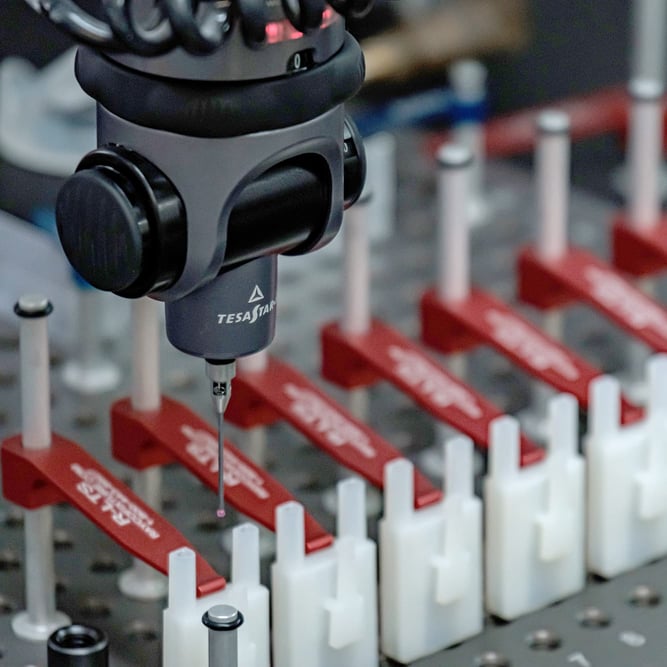 Precision Plastic Injection Molding | Medical Device Manufacturer